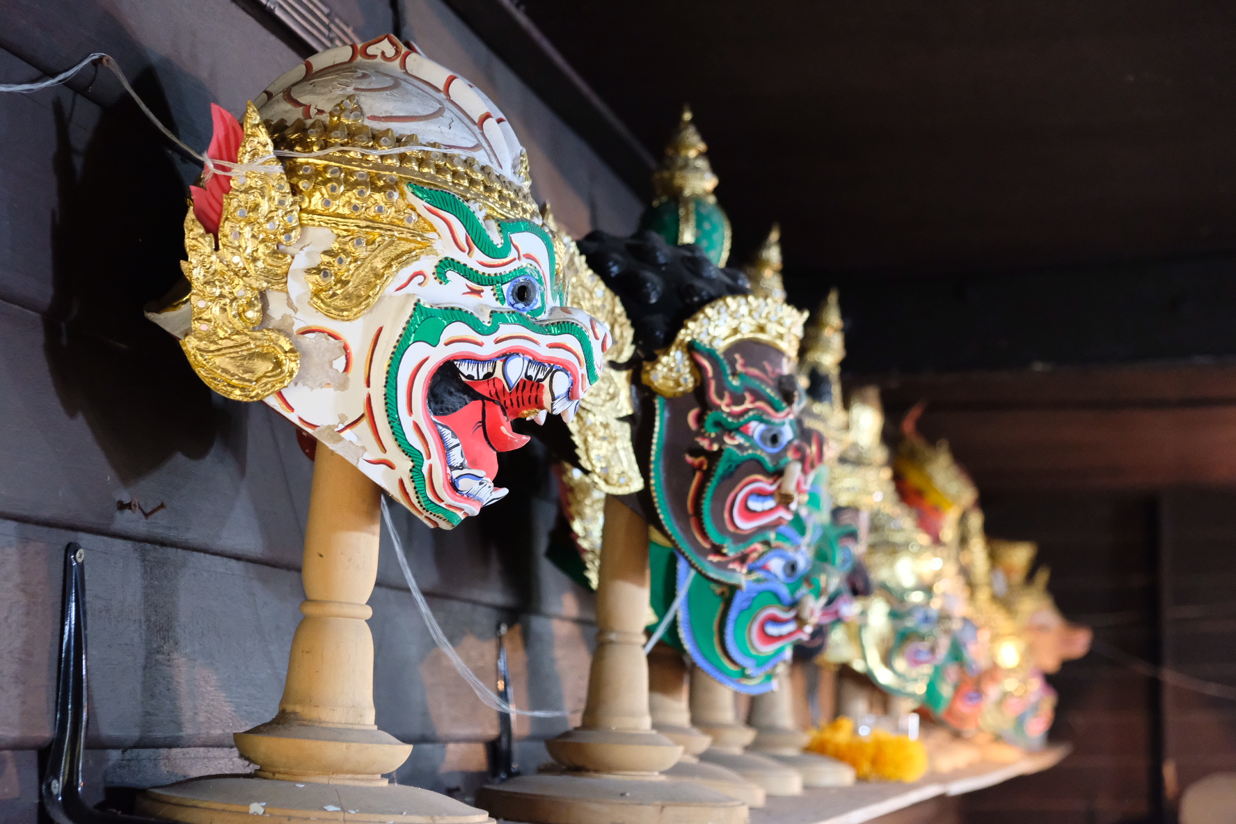 “Khlong Bang Luang” historical community along the canal - Central Old ...